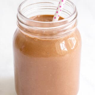 Healthy Chocolate Breakfast Shake I Georgie Eats