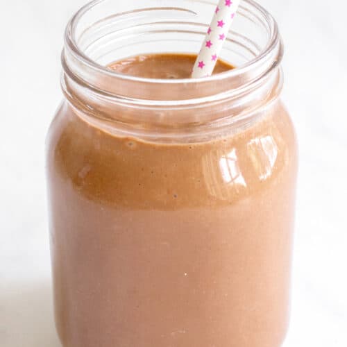Healthy Chocolate Breakfast Shake I Georgie Eats