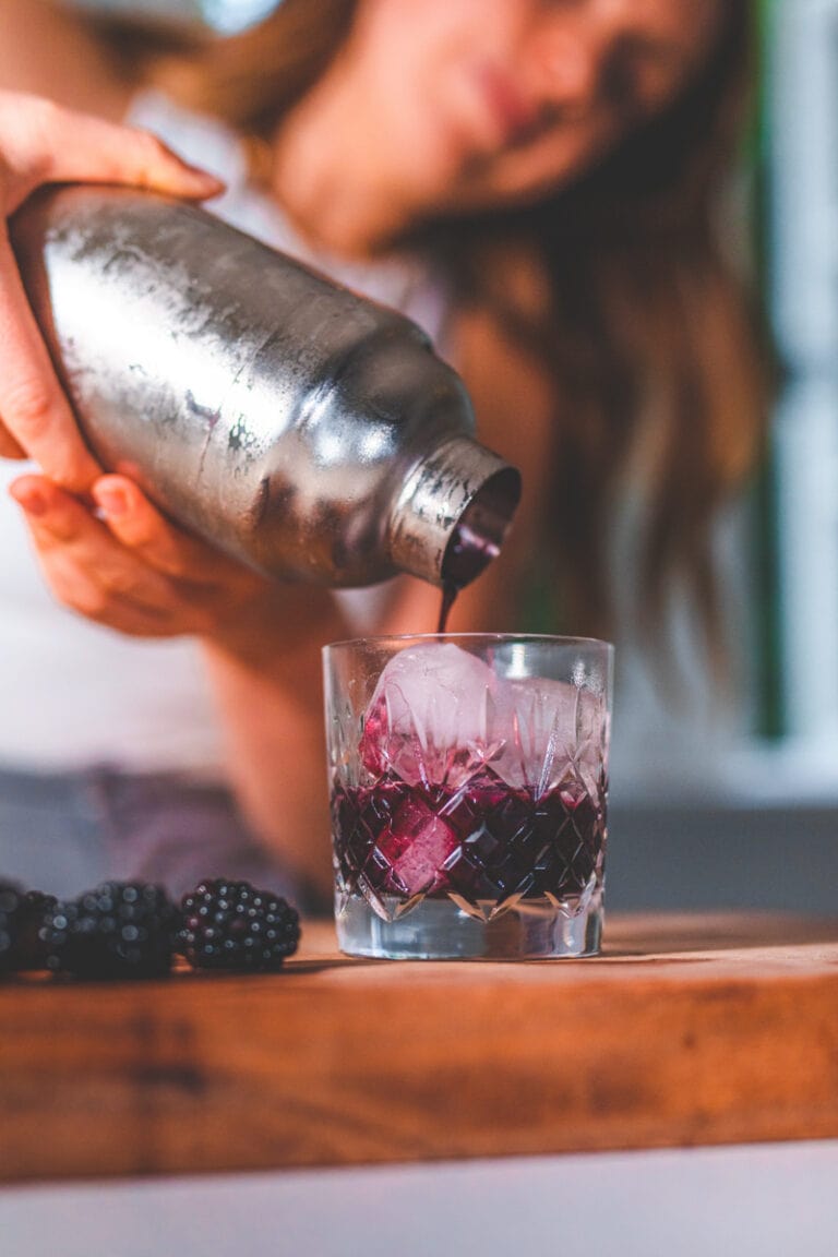 Fresh Blackberry Bramble Cocktail I Georgie Eats